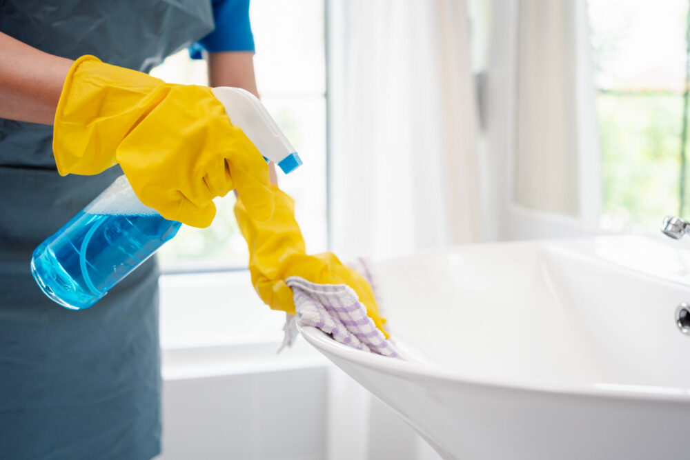Signs Of Bad Cleaning Company - Hands Cleaners